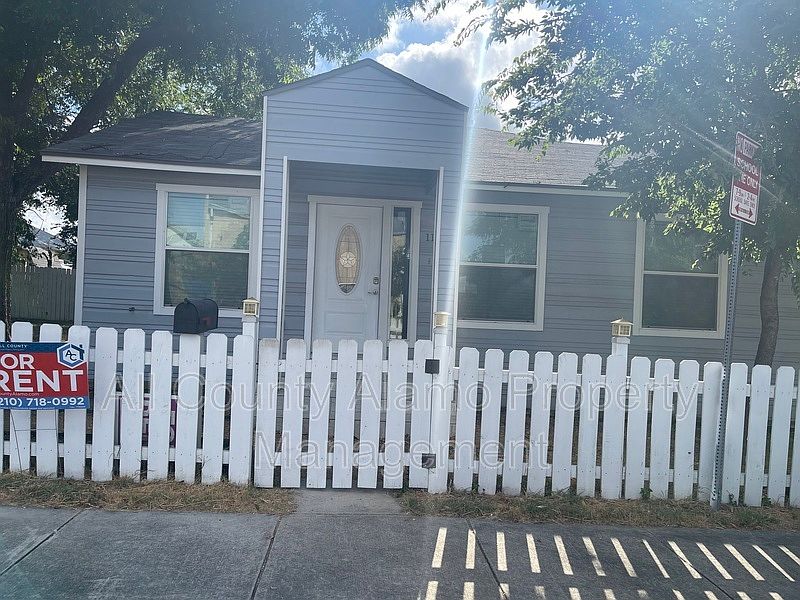 116 Naylor St, San Antonio, TX 78210 | Zillow