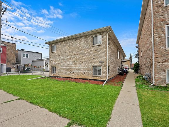 7648 W 62nd St, Summit Argo, IL 60501 | Zillow