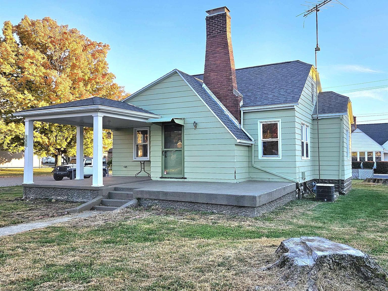 390 Lovers Ln, Spencer, IN 47460 | MLS #202441484 | Zillow 390 Lovers Ln, Spencer, IN 47460 | MLS #202441484 | Zillow