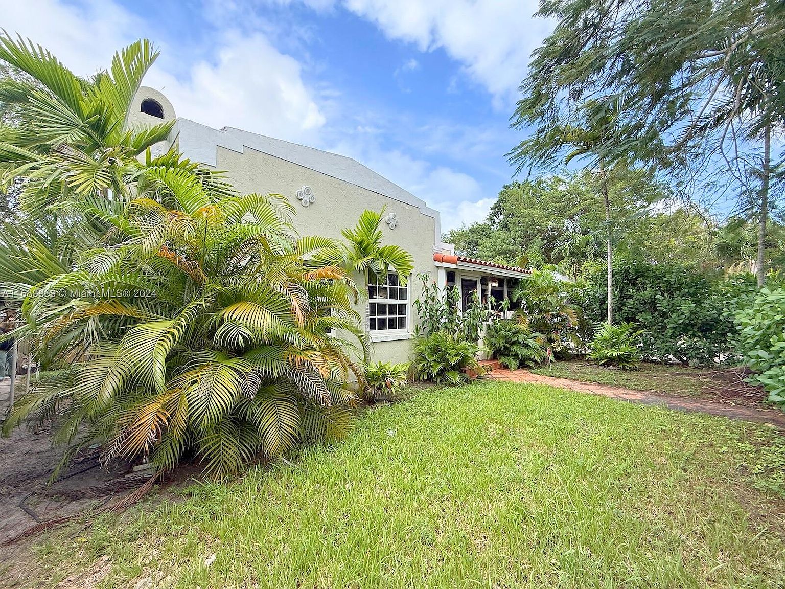 127 NW 47th St, Miami, FL 33127 | Zillow