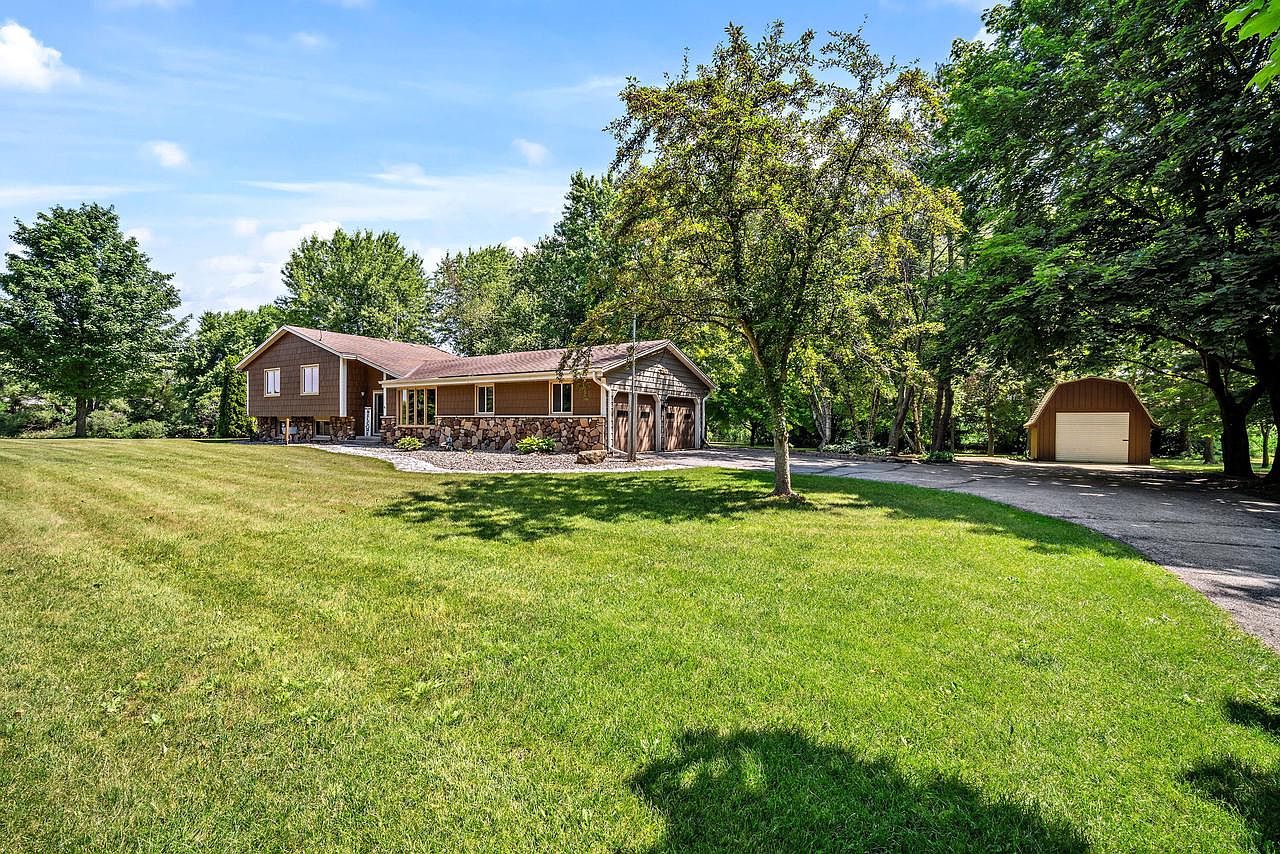 8336 County Highway W, Allenton, WI 53002 | MLS #1844620 | Zillow