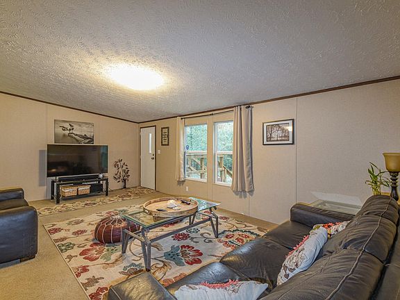 7362 Washington Ave, Montgomery, TX 77316 | MLS #24112669 | Zillow