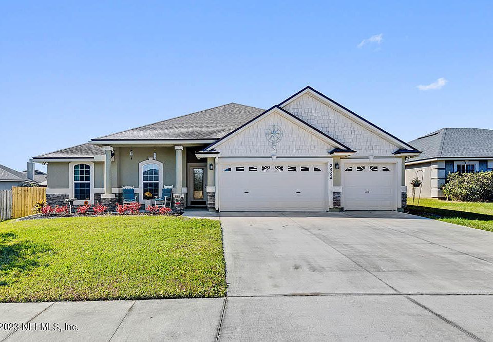 2554 ROYAL POINTE Drive, Green Cove Springs, FL 32043 | Zillow