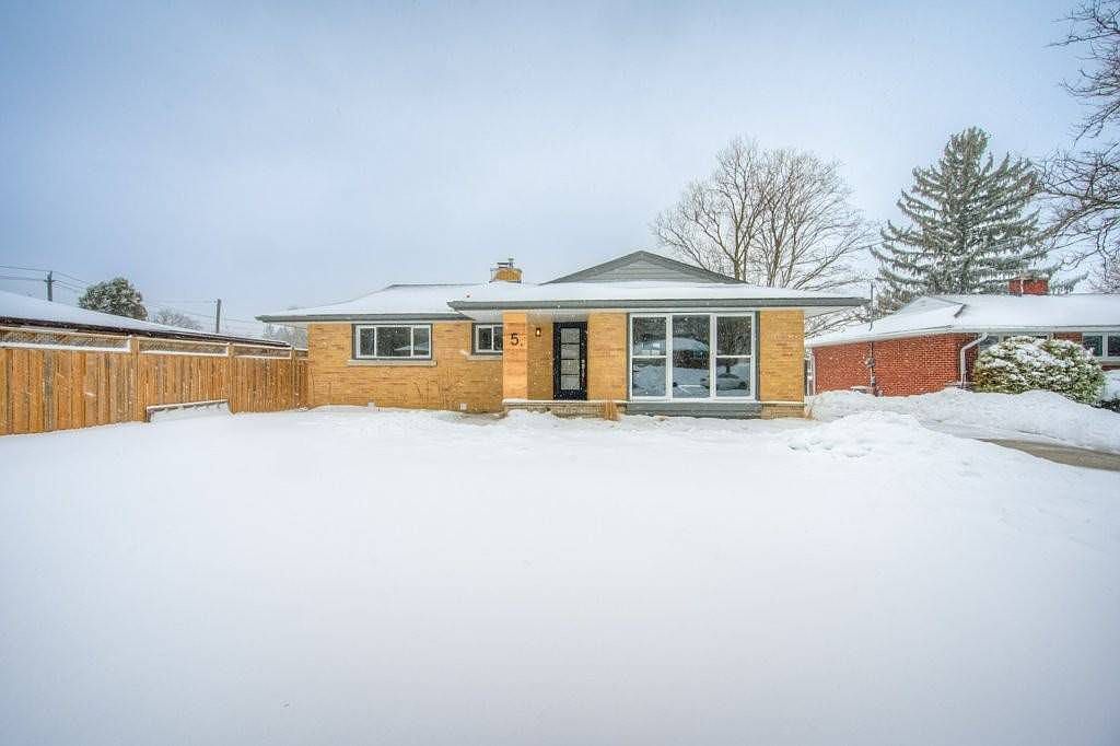 5 Cardinal Cres N, Waterloo, ON N2J 2E5 | Zillow