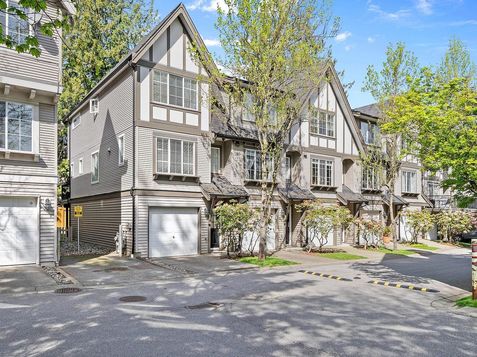 12778 66th Ave #74, Surrey, BC V3W 1K9 | MLS #R2876042 | Zillow