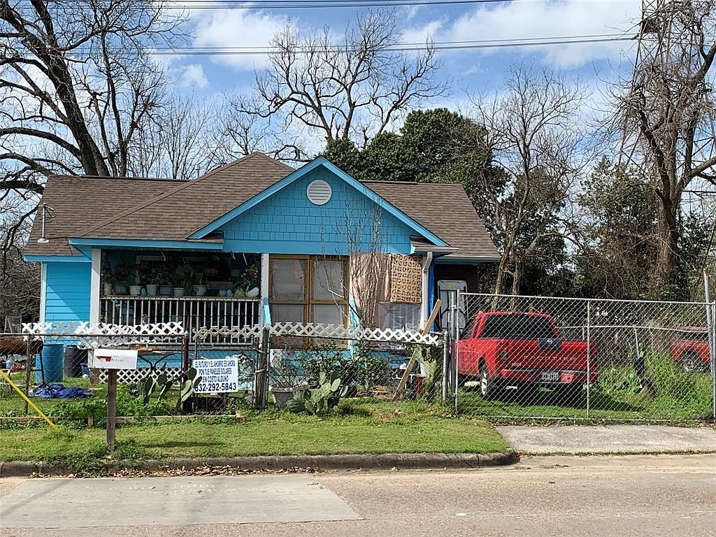 5701 Elysian St, Houston, TX 77009 | Zillow