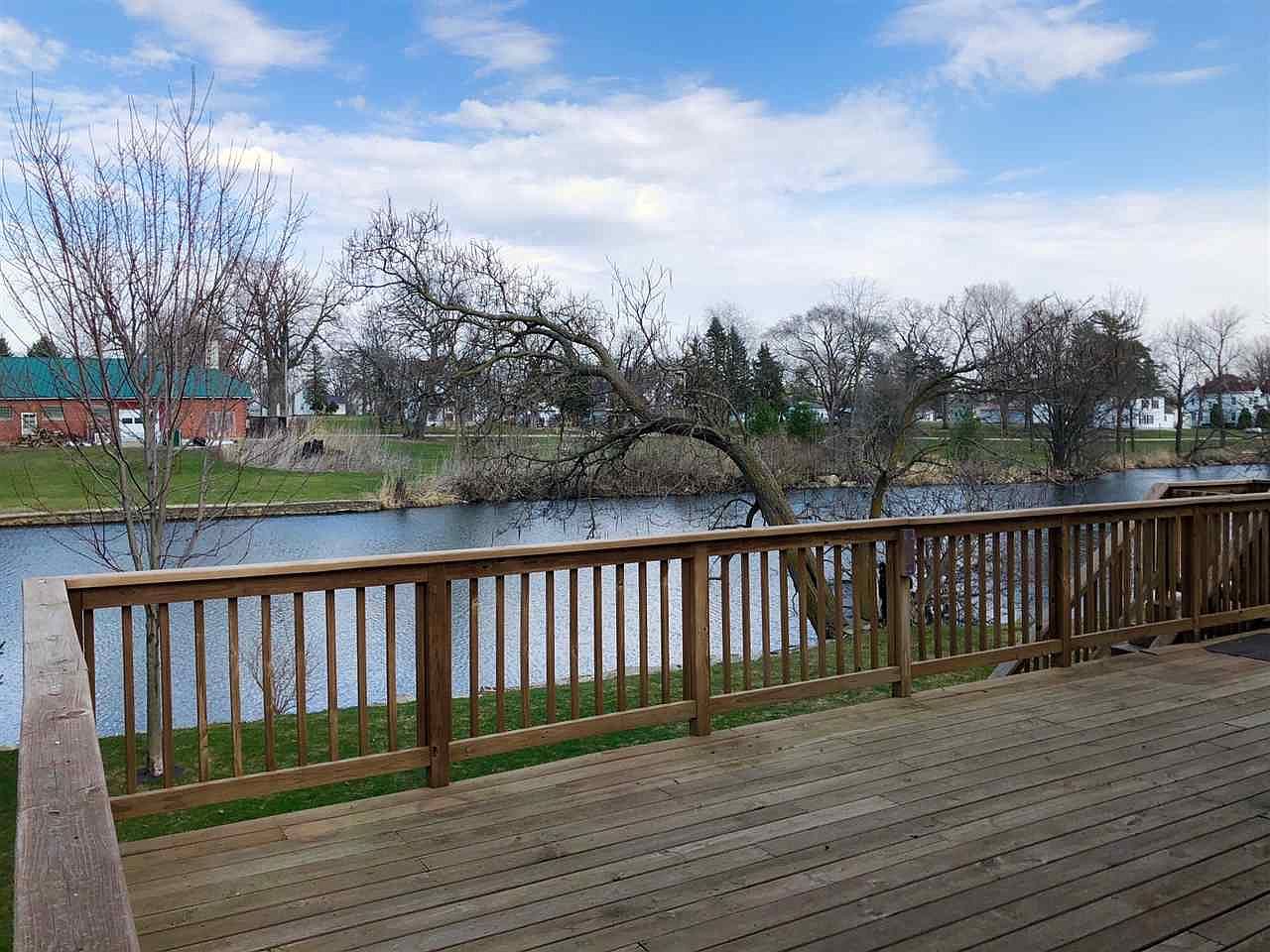 208 1st Ave NW, Waucoma, IA 52171 | Zillow