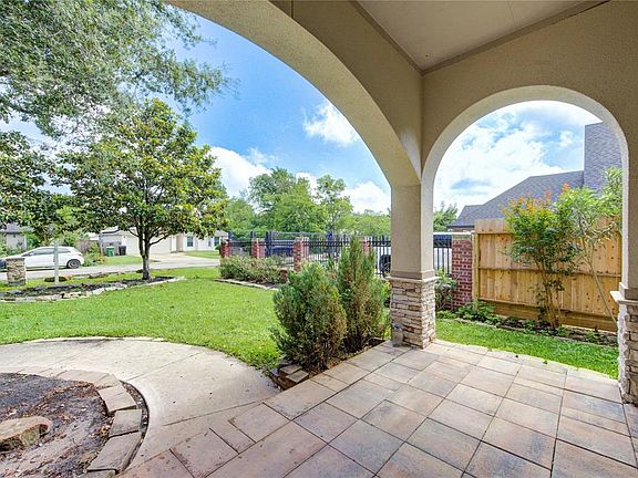 6613 Whitton Dr, Houston, TX 77085 | Zillow