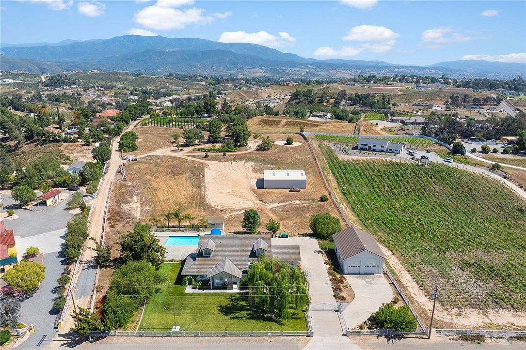 34653 Madera De Playa, Temecula, CA 92592 | Zillow