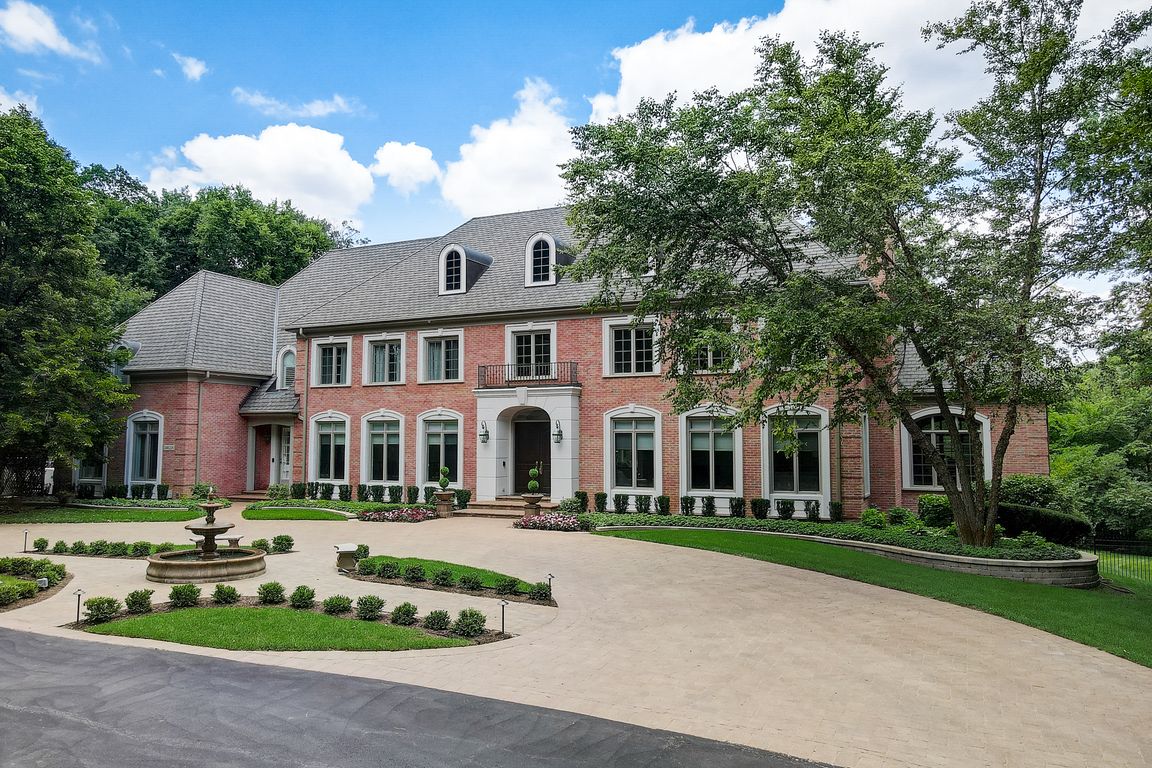 34W226 Country Club Rd, Wayne, IL 60184 | MLS #11914663 | Zillow