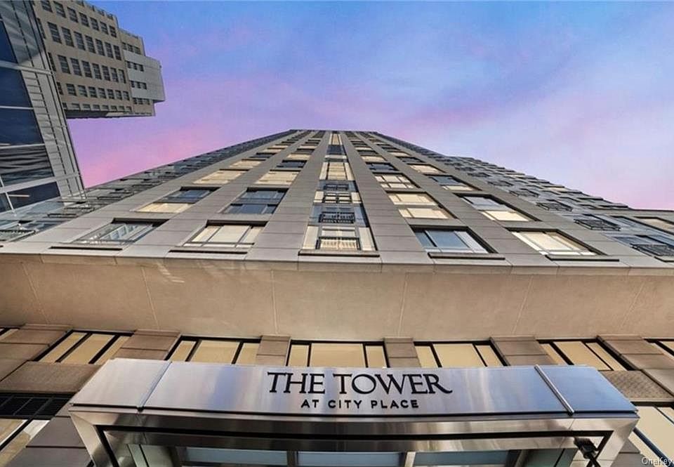 1 Renaissance Sq White Plains NY | Zillow