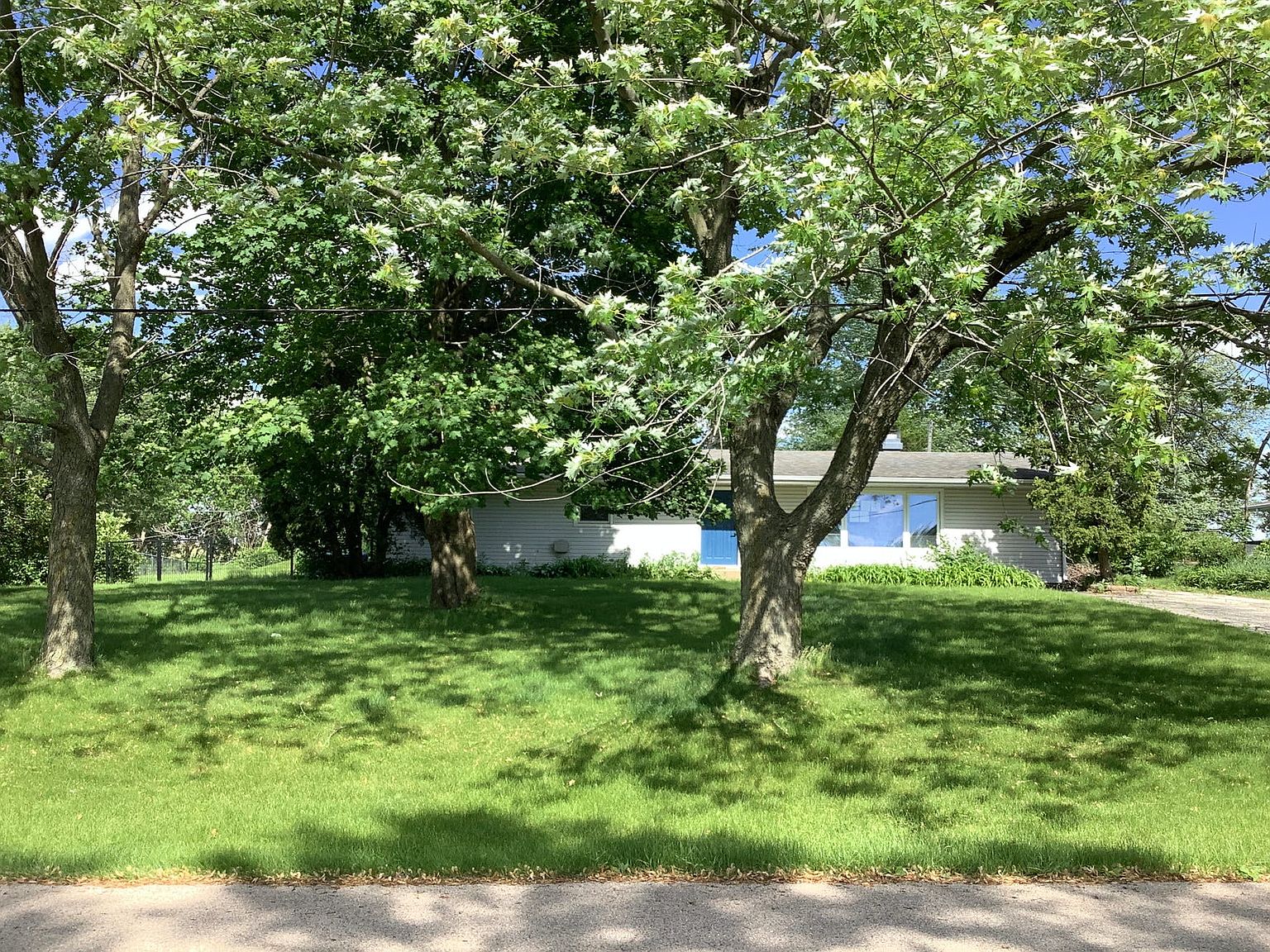 4720 Lincliff Dr, Rockford, IL 61109 | Zillow