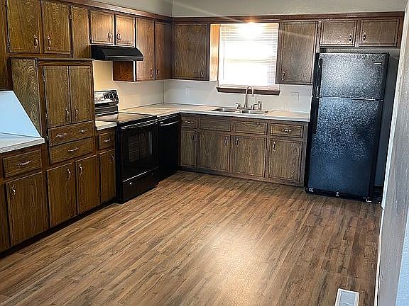 504 Beebe St, Jones, OK 73049 | Zillow