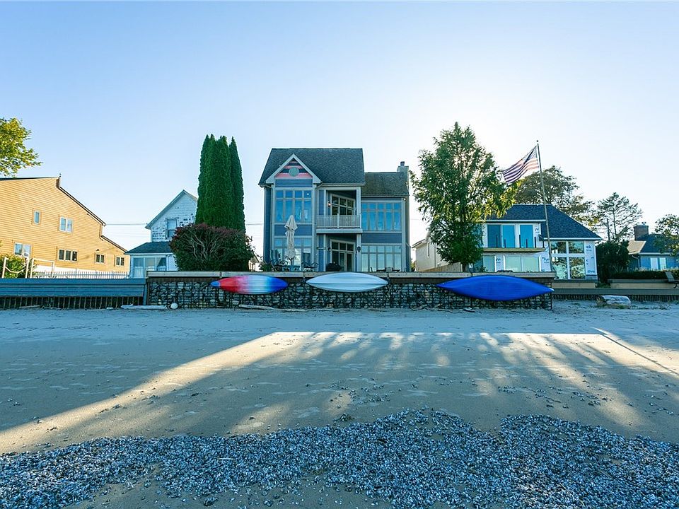 1272 Edgemere Dr, Rochester, NY 14612 | Zillow