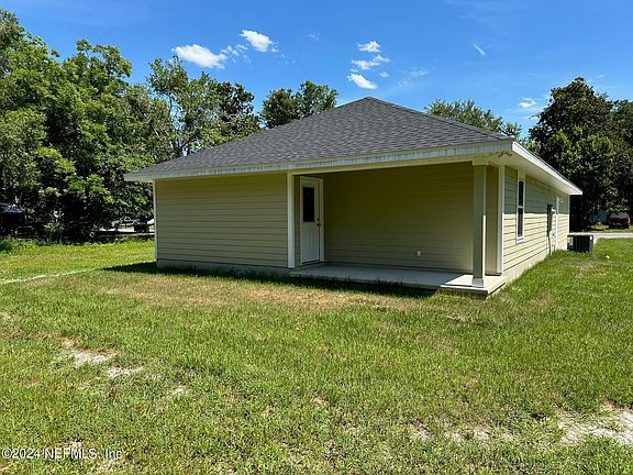 329 SW 2ND Terrace, Lake Butler, FL 32054 | Zillow