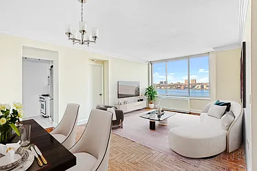 200 Riverside Boulevard in Lincoln Square : Sales, Rentals, Floorplans ...