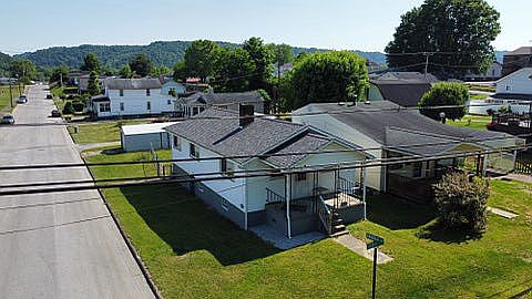 2019 4th St, Moundsville, WV 26041 | Zillow