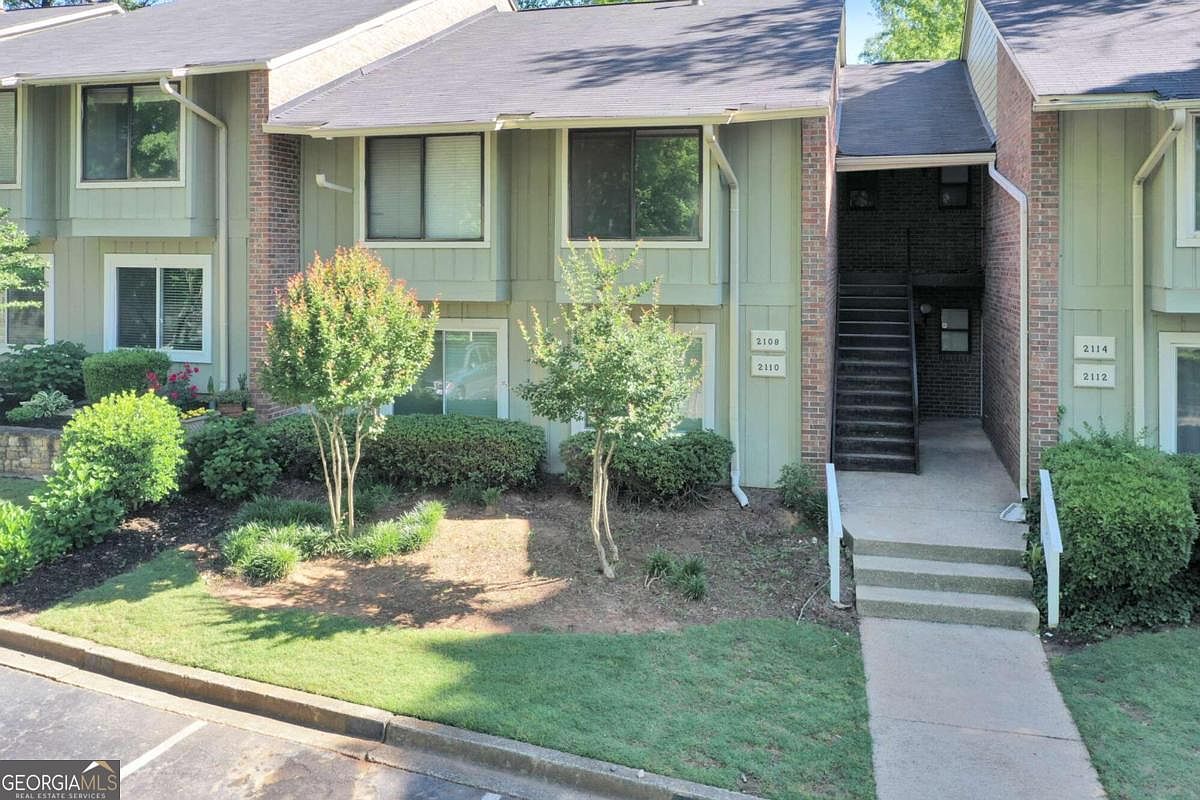 2110 Palmyra Dr SE, Marietta, GA 30067 | MLS #10351406 | Zillow