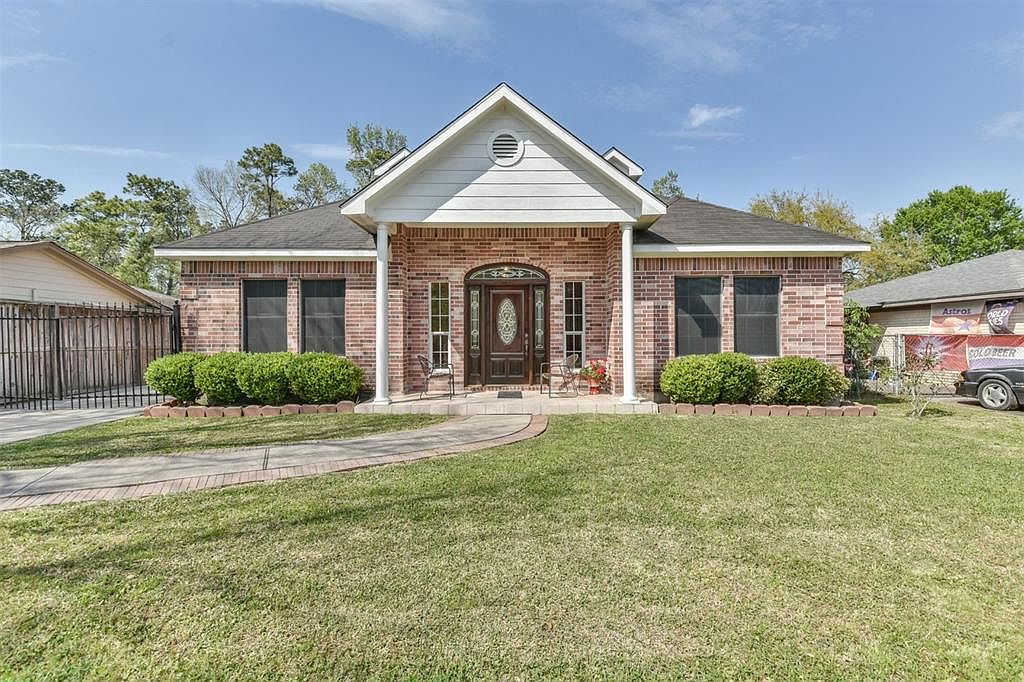 2517 Woodgate St, Houston, TX 77039 | Zillow