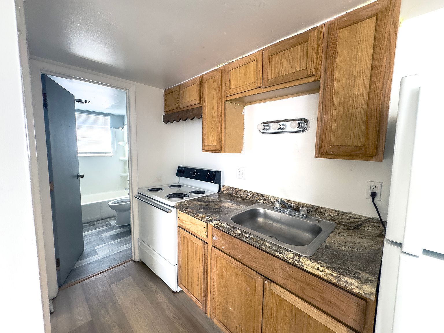 1090 NW Washington Blvd APT 1, Hamilton, OH 45013 | Zillow