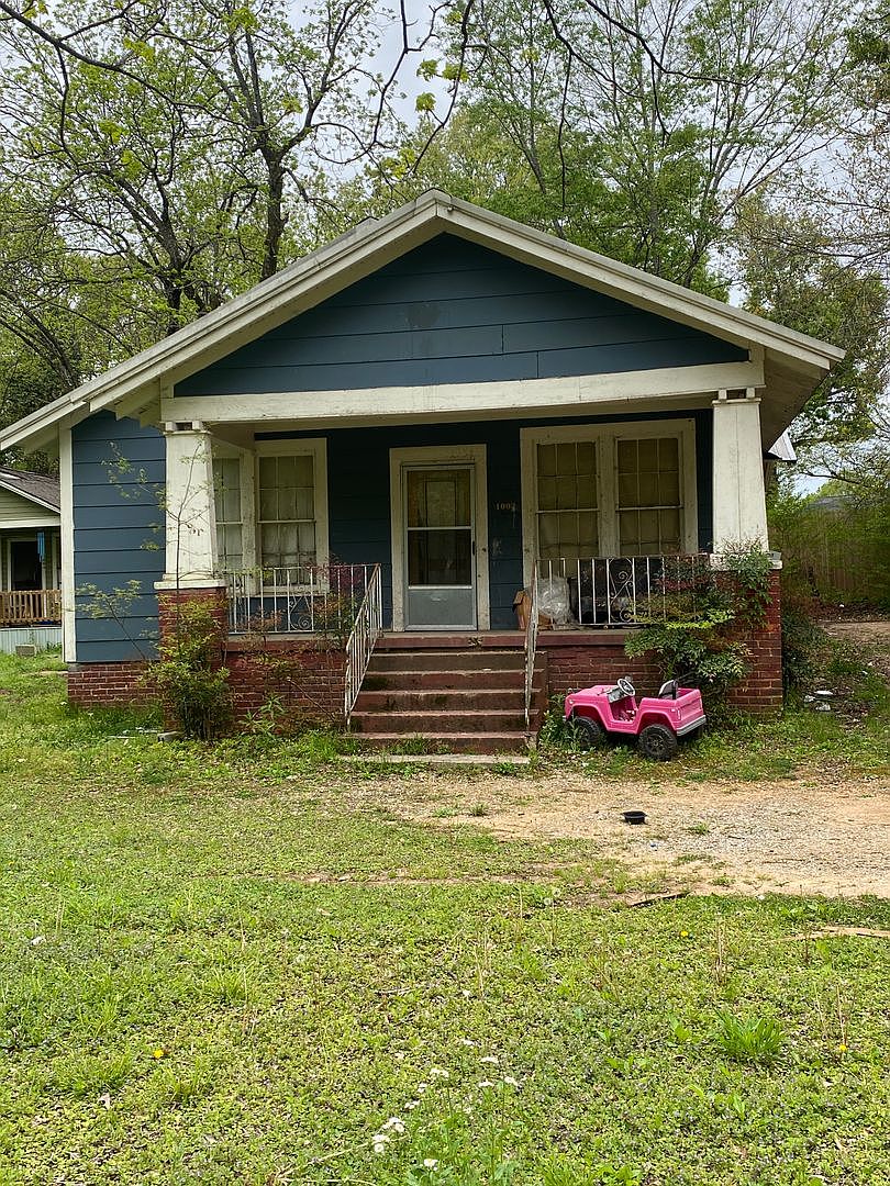 1002 W Bankhead St, New Albany, MS 38652 | Zillow
