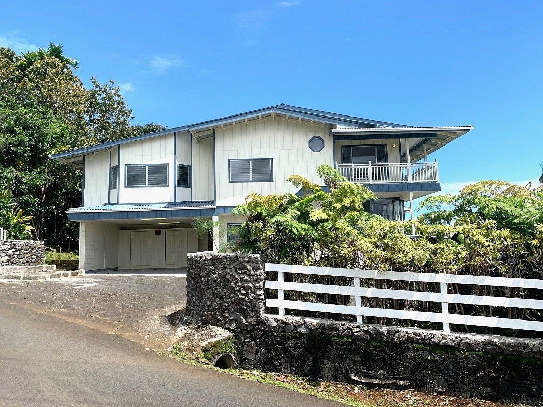 16 Haaheo Rd, Hilo, HI 96720 | Zillow