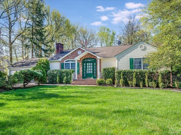 Colonia NJ Real Estate - Colonia NJ Homes For Sale | Zillow