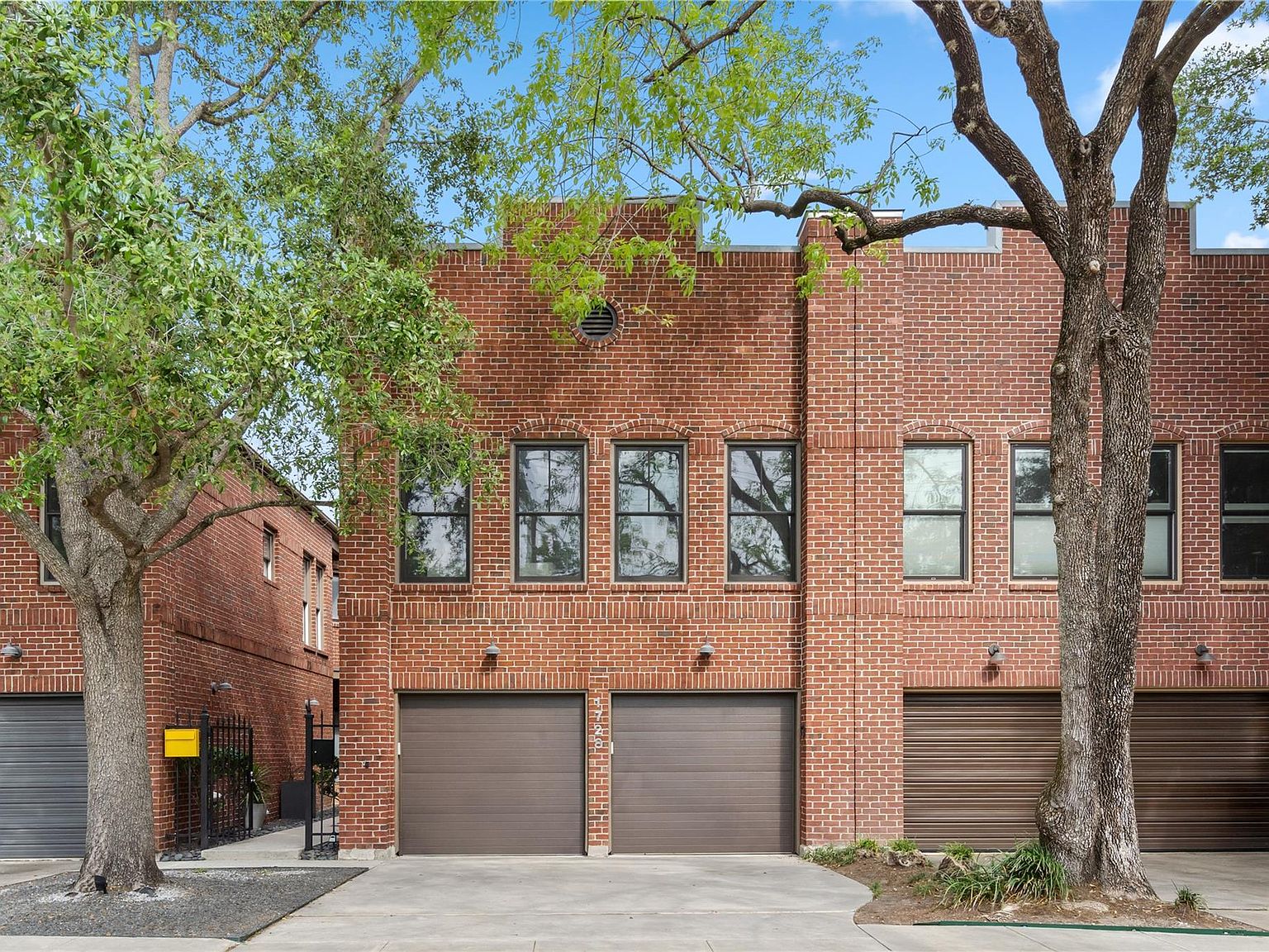 1728 Nicholson St, Houston, TX 77008 | MLS #11632086 | Zillow