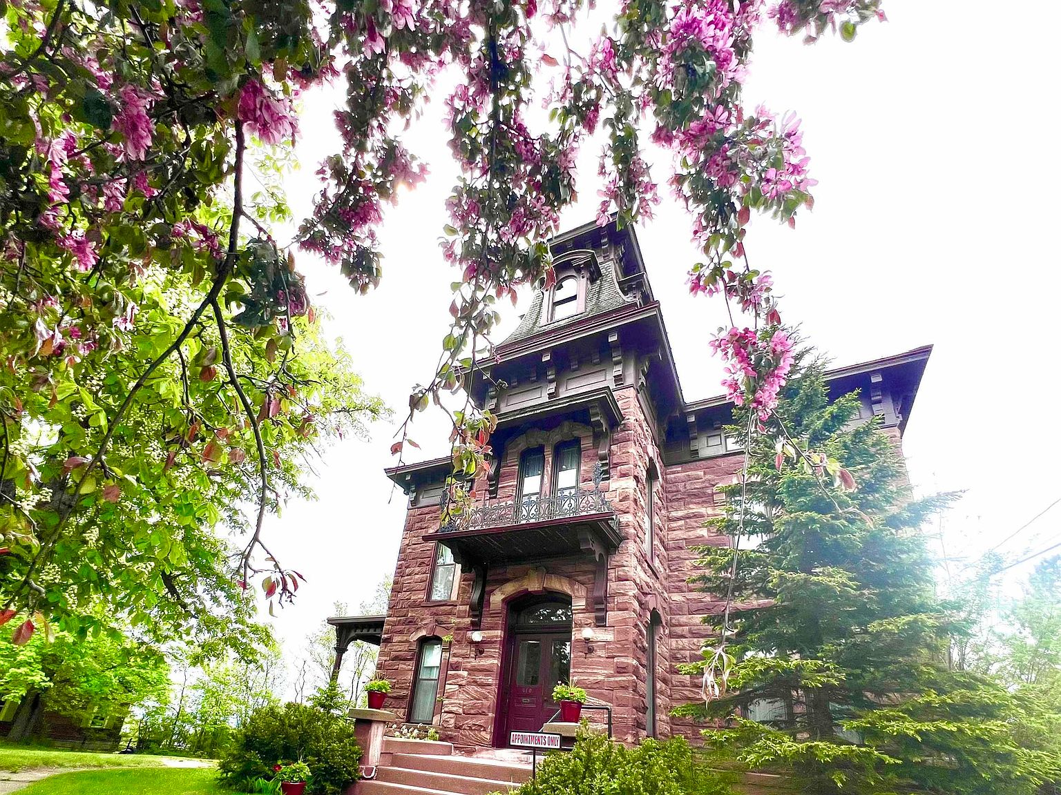 410 E Ridge St, Marquette, MI 49855 | MLS #50127675 | Zillow