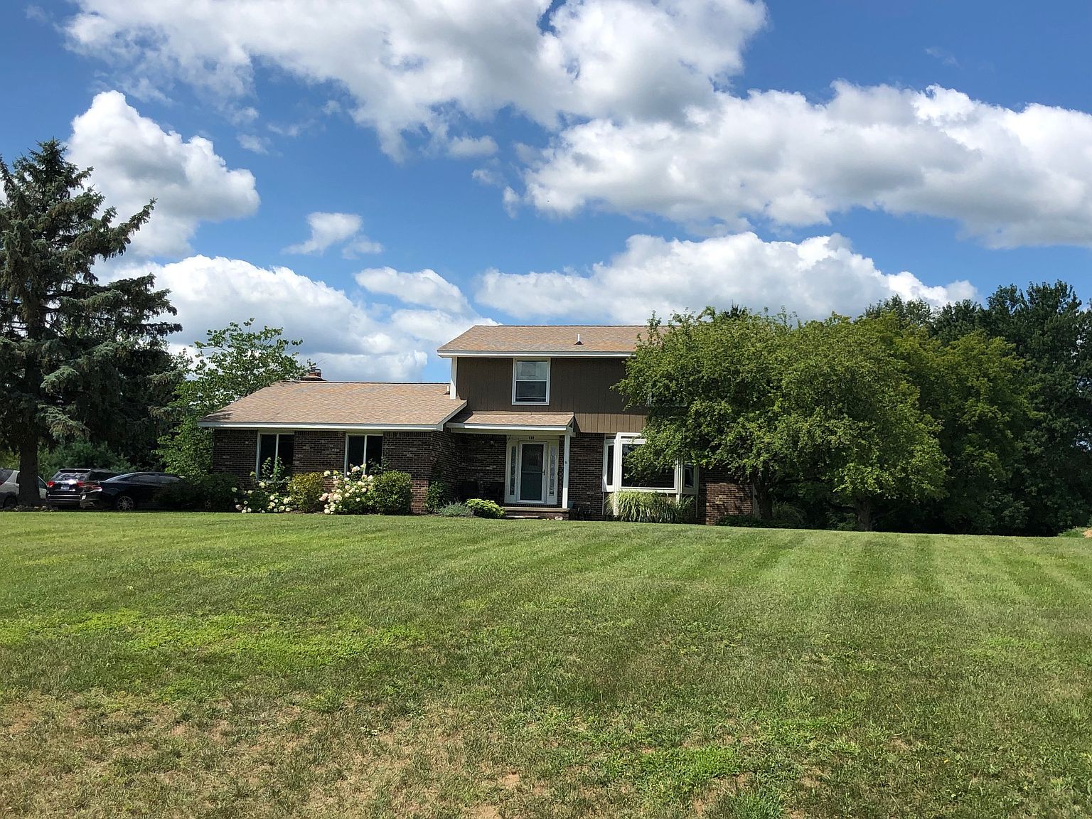 4800 Sierra Dr, Howell, MI 48843 | Zillow