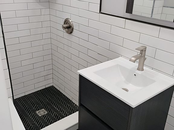 513 Grandview Ave #2L, Ridgewood, NY 11385 | Zillow