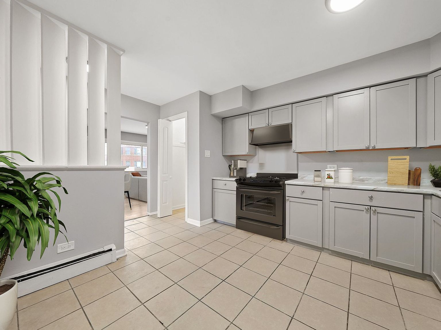 6933 S Jeffery Blvd #103, Chicago, IL 60649 | Zillow