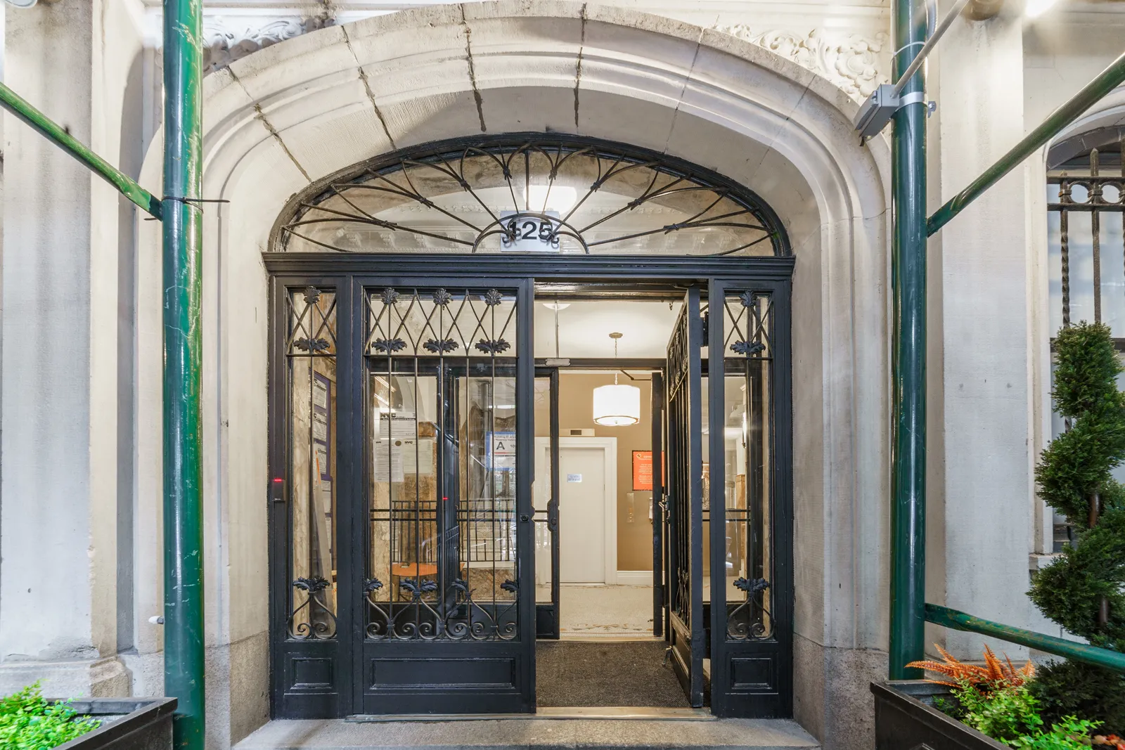 120 Riverside Drive in Upper West Side : Sales, Rentals, Floorplans ...