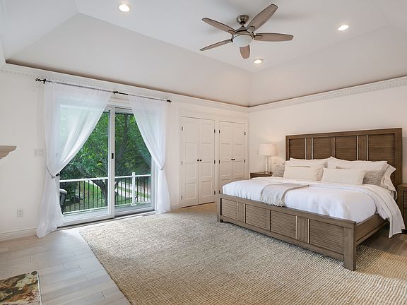 141 Middle Pond Rd, Southampton, NY 11968 | Zillow