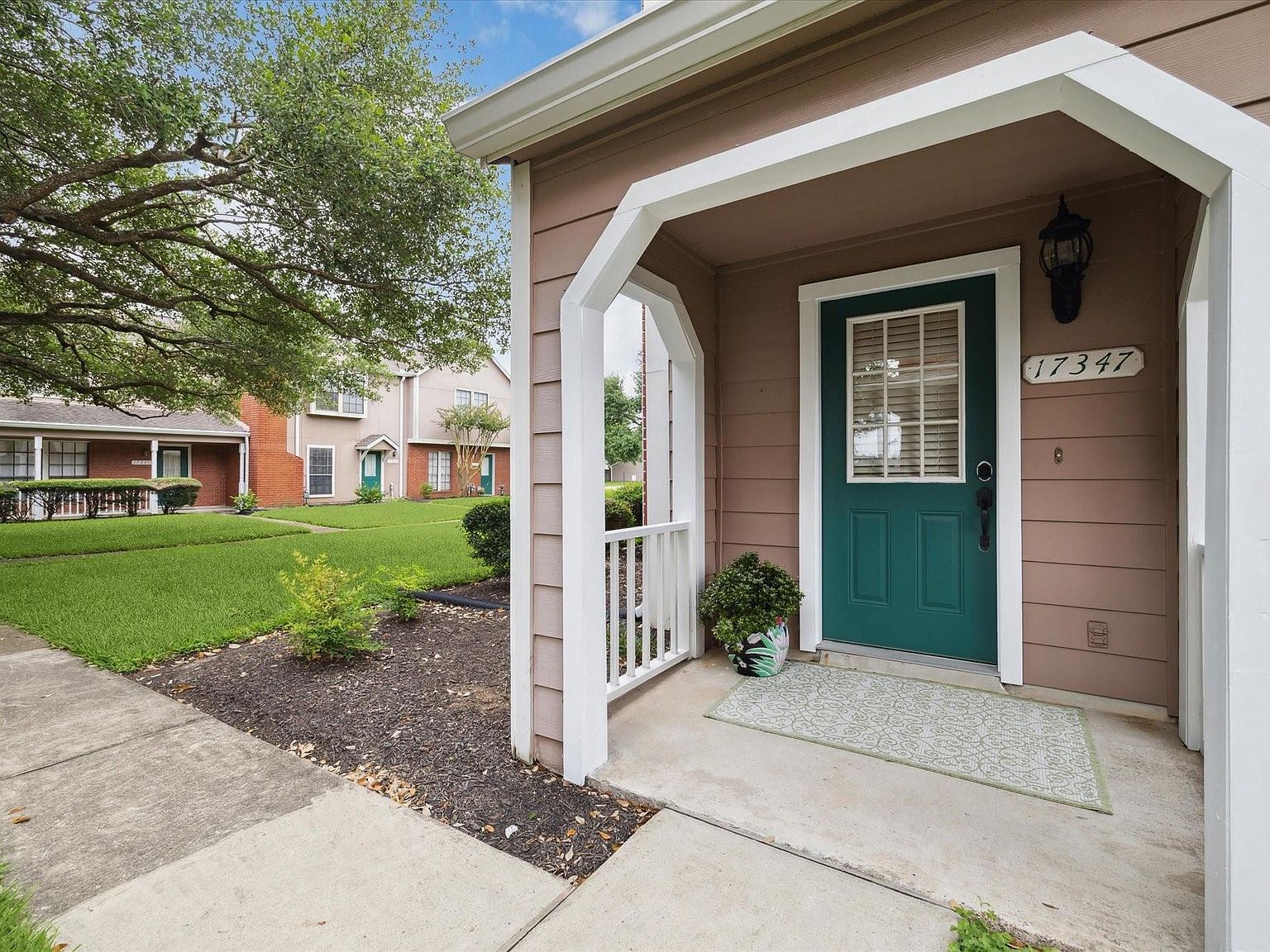 17347 Saturn Ln, Houston, TX 77058 | MLS #94535281 | Zillow