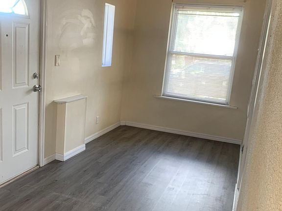 21 N Park St, Crescent City, FL 32112 | Zillow