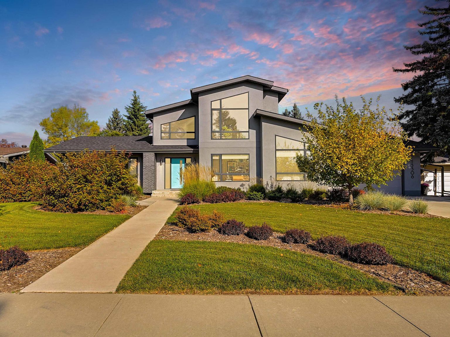 15306 Rio Terrace Dr NW, Edmonton, AB T5R 5M5 | MLS #E4360053 | Zillow