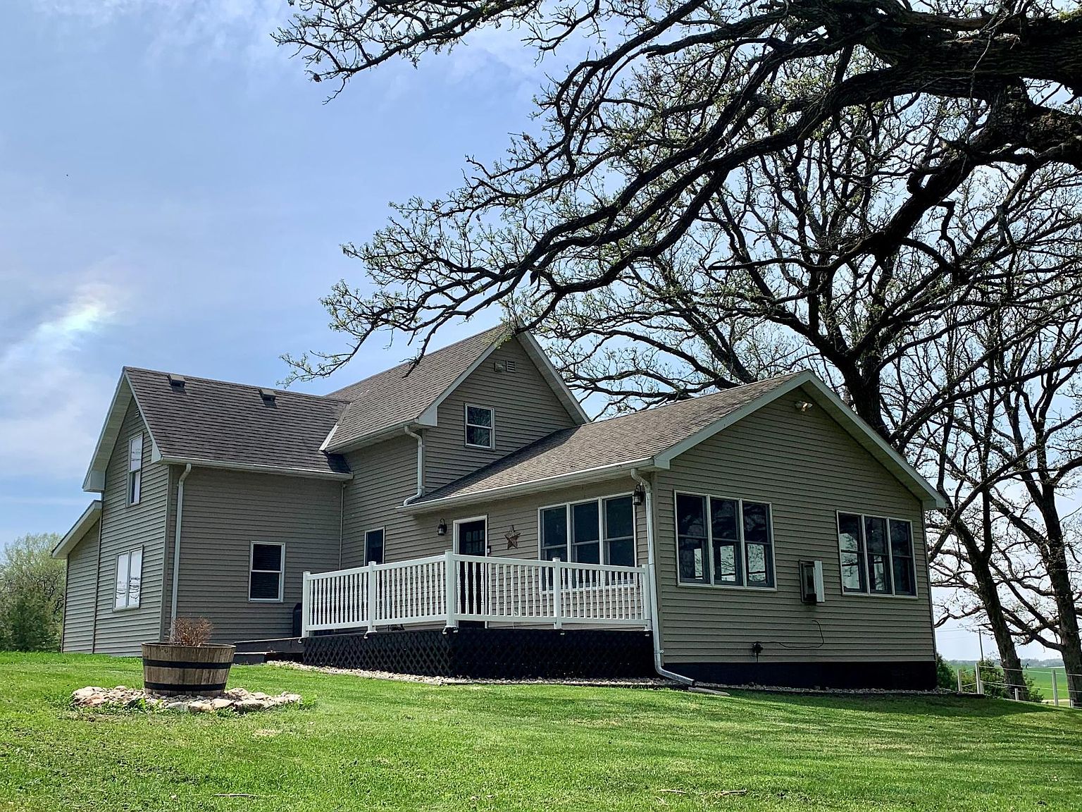 25994 705th Ave, Alden, MN 56009 | Zillow