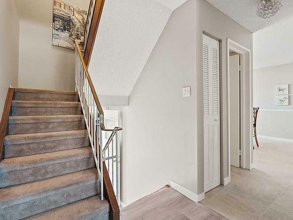 10714 Braeside Dr SW, Calgary, AB T2W 1C1 | Zillow