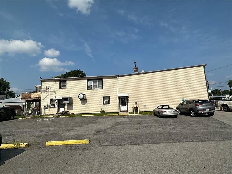 114 Main Street Ext, West Middlesex, PA 16159 | MLS #1617829 | Zillow