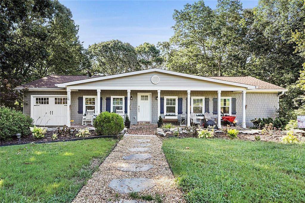 220 Amanda Ct, Stockbridge, GA 30281 | Zillow