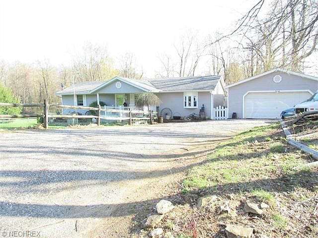 7020 Mapleton St SE, East Canton, OH 44730 | Zillow