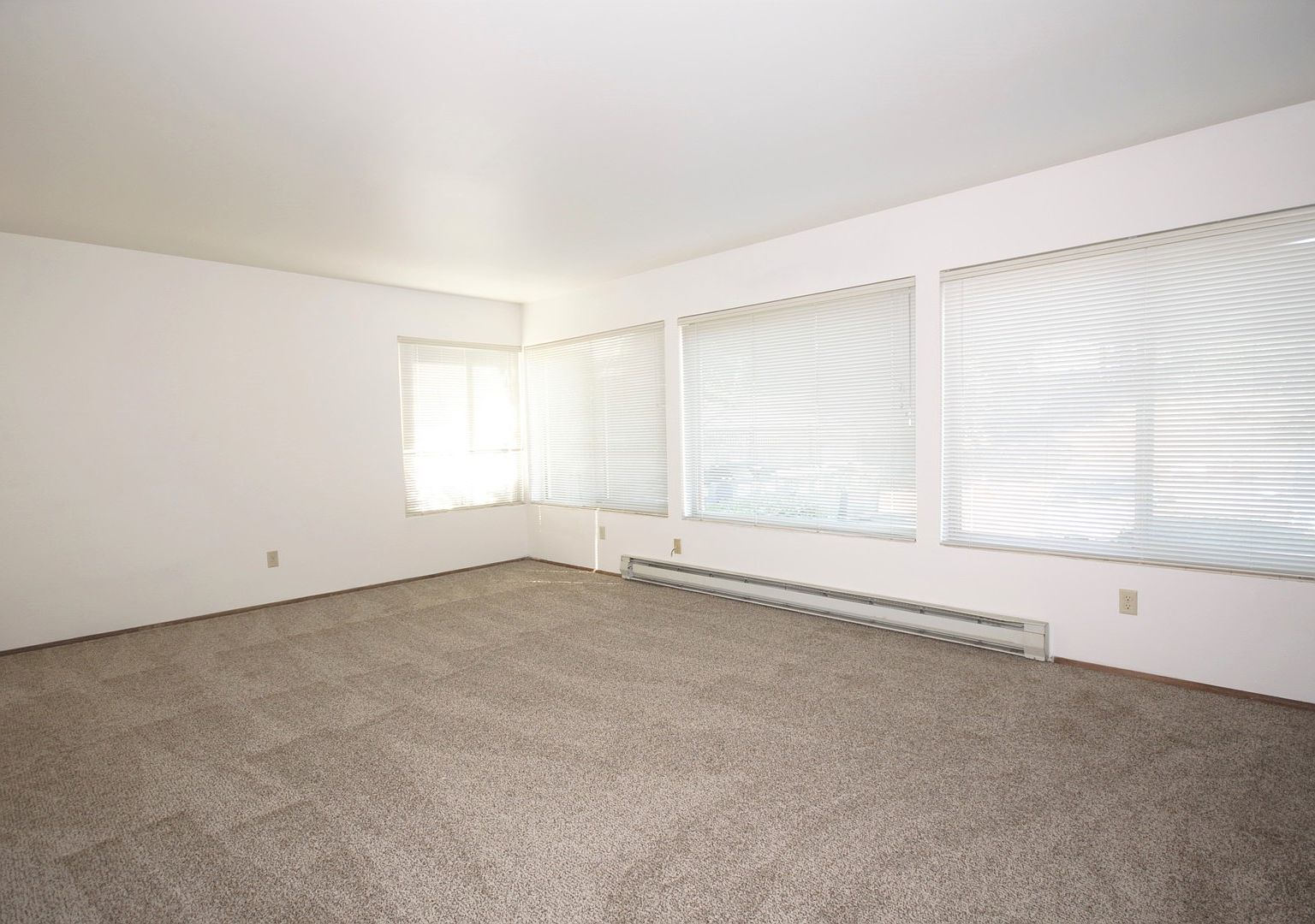 3645 Whitman Ave N #304, Seattle, WA 98103 | Zillow