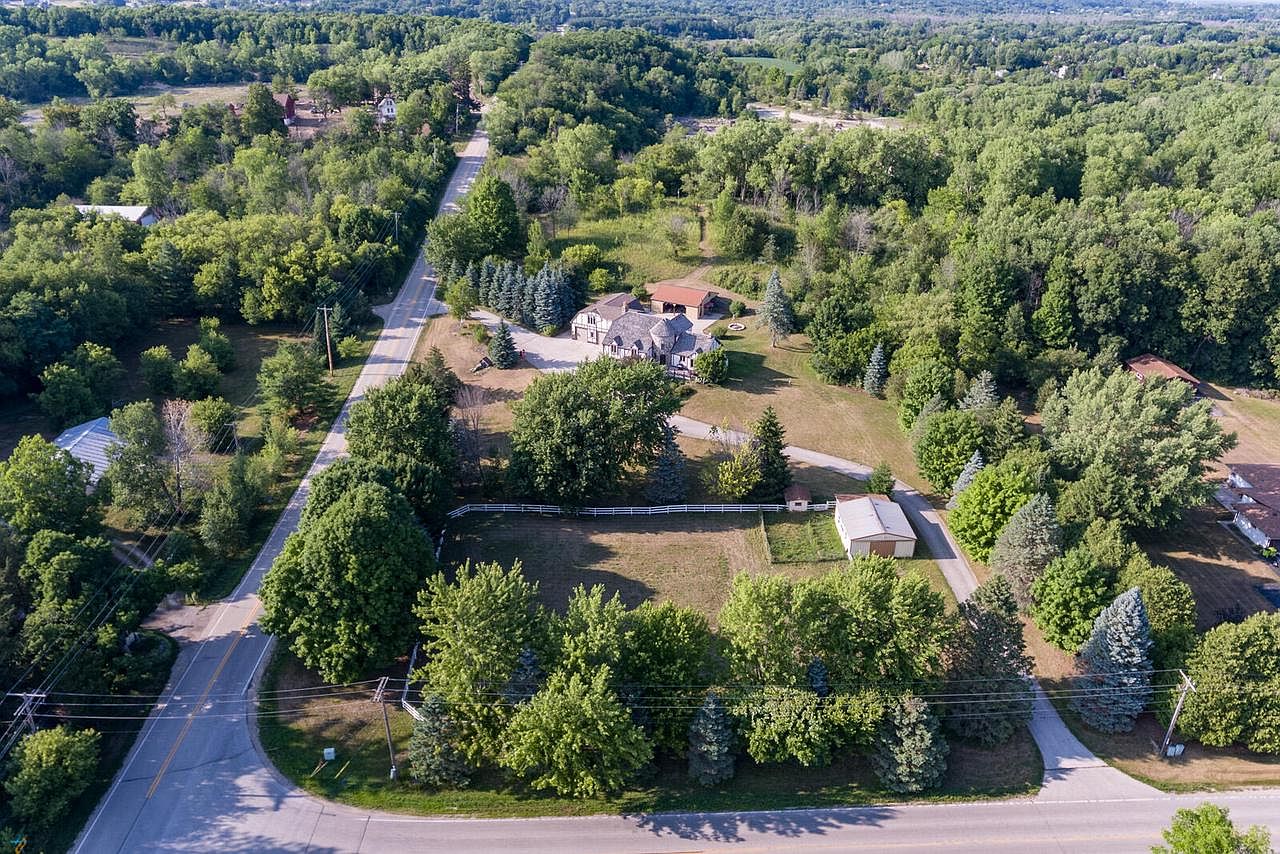 544 Scenic ROAD, Colgate, WI 53017 | Zillow