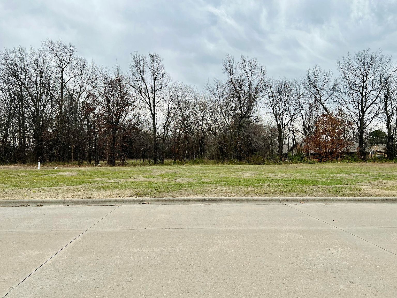 Lot 11 N Chicago Avenue, Bolivar, MO 65613 | Zillow