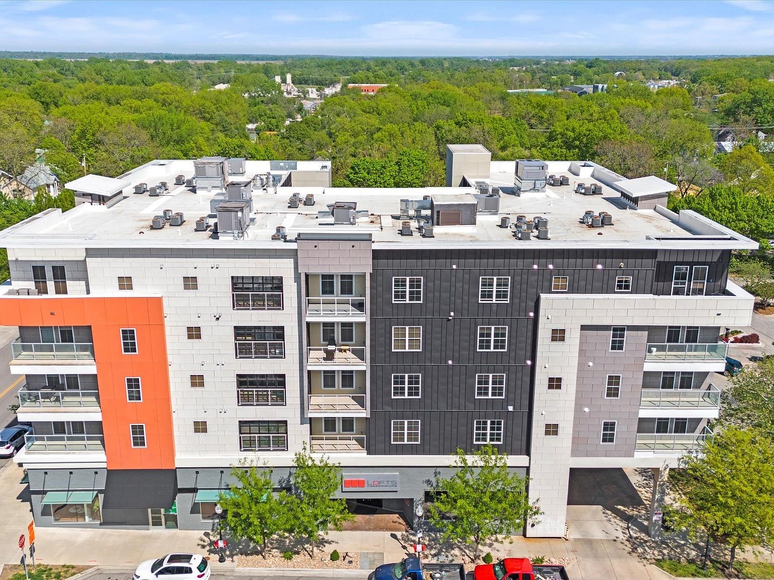 800 New Hampshire St APT 208, Lawrence, KS 66044 | MLS #162441 | Zillow