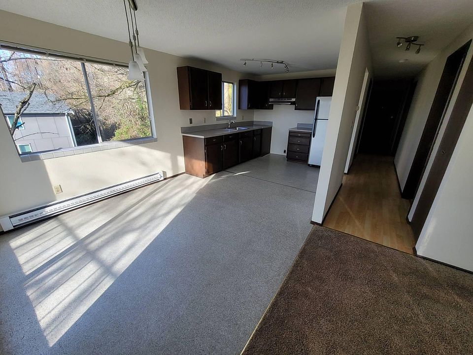 4556 Delridge Way SW APT 3, Seattle, WA 98106 | Zillow