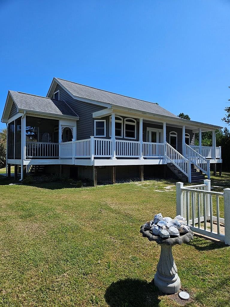 5203 Wild Pony Ct, Chincoteague, VA 23336 | Zillow