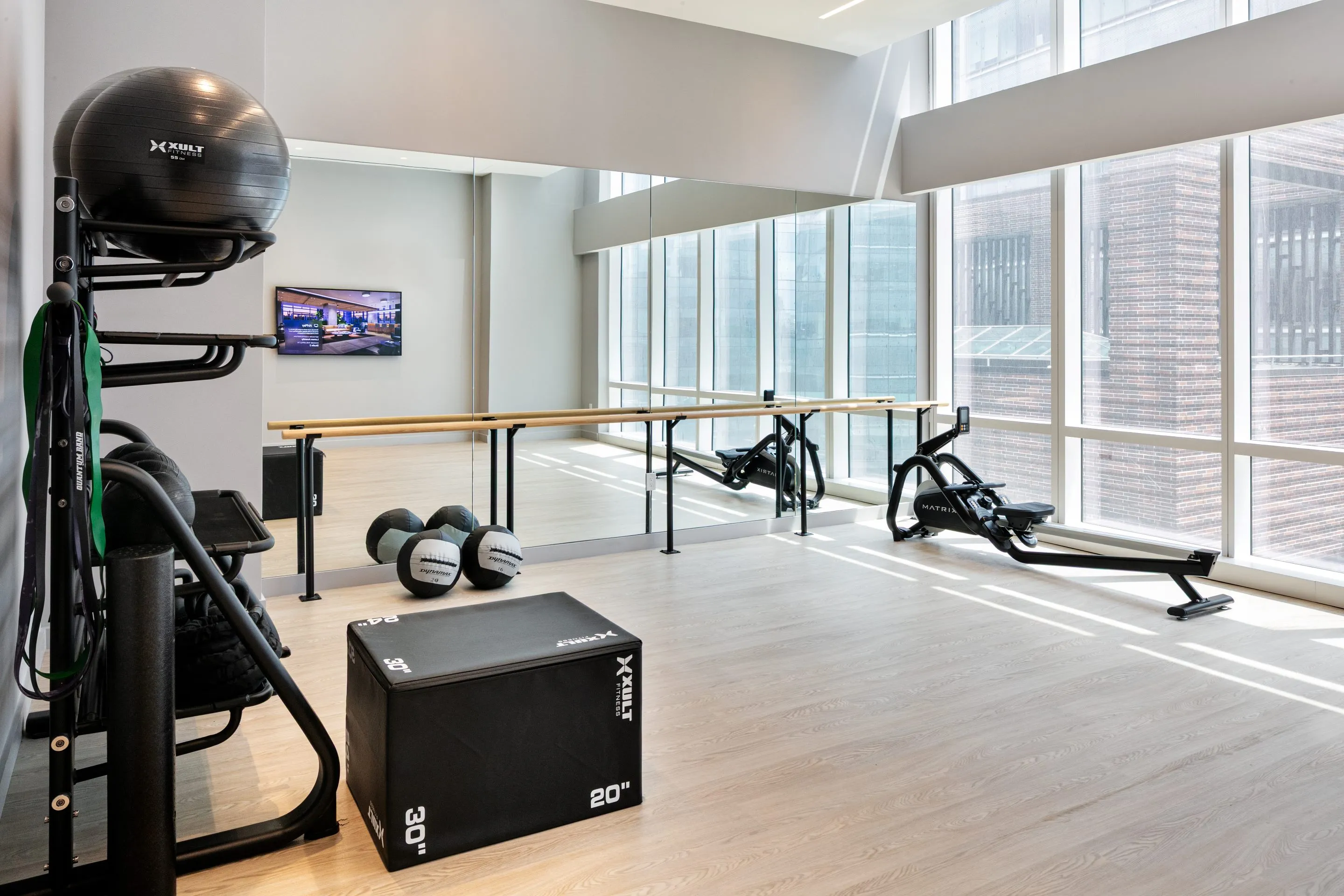 Lumen LIC at 23-15 44th Road in Hunters Point : Sales, Rentals ...