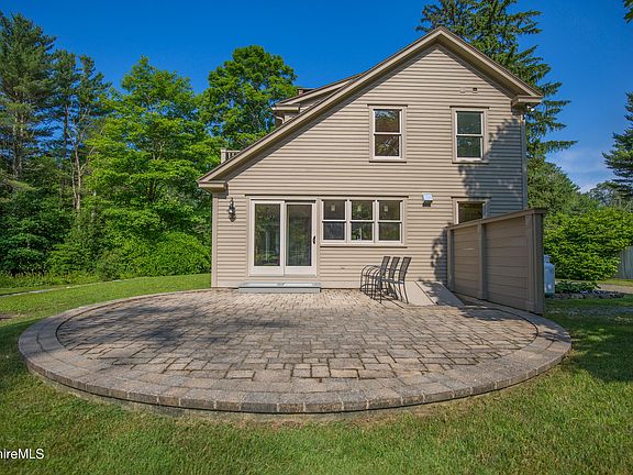 8 Interlaken Rd, Stockbridge, MA 01262 | MLS #243744 | Zillow